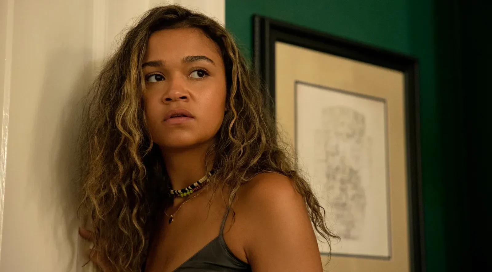 Madison Bailey is more than Kiara on "Outer Banks", she debuts single ...